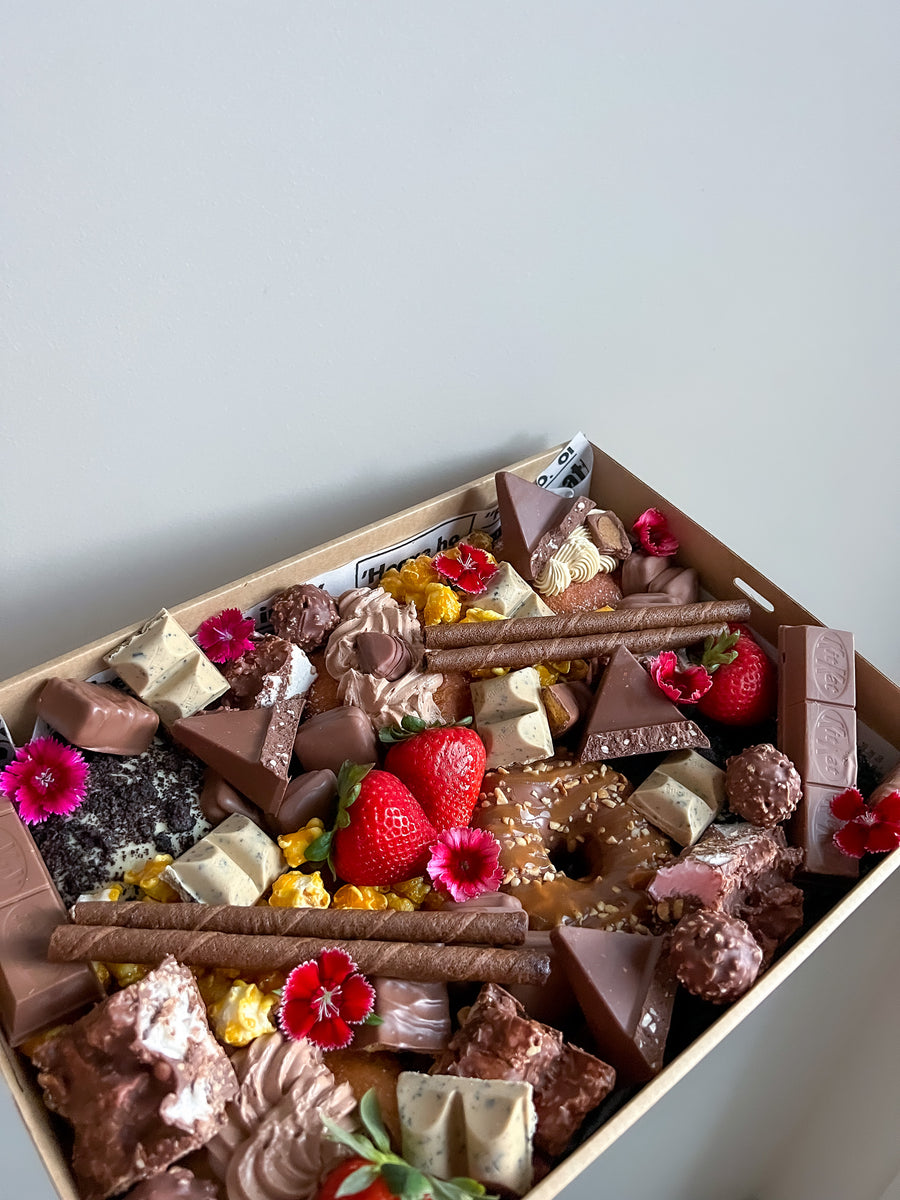 Sweet Tooth Box – milkyplattersco
